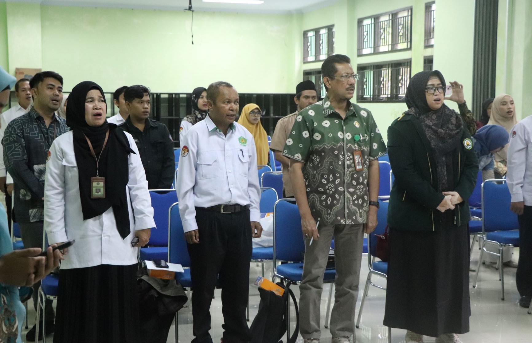 BPJPH, Kanwil Kemenag Papua dan Halal Center IAIN Papua Gelar Penguatan Ekosistem Halal - IAIN ...